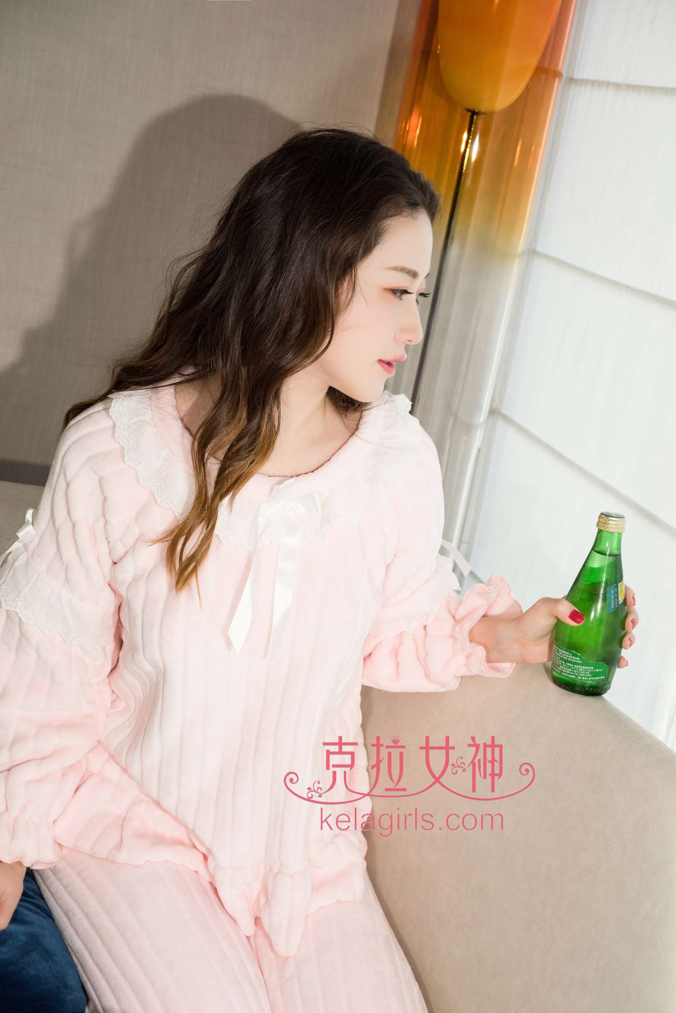 杨暖《静谧的清晨》-美女写真-高清美女图片-克拉女神美女图片官网